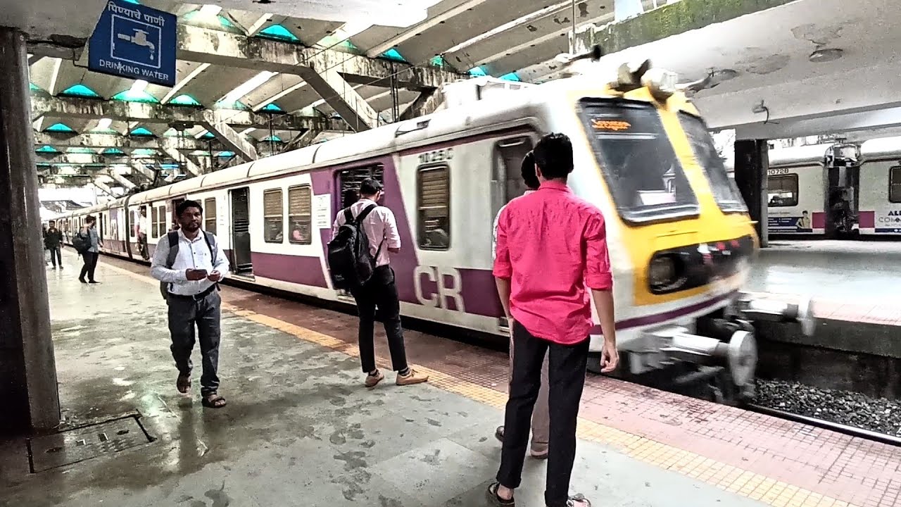 Nerul Railway Station 3 rd platform Non stop Running EMU Trains Navi ...