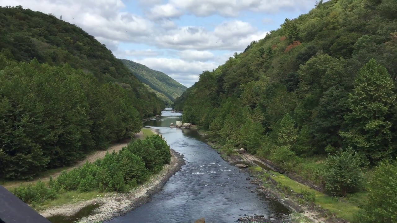 Scenic Potomac Eagle train ride in Romney West Virginia - YouTube