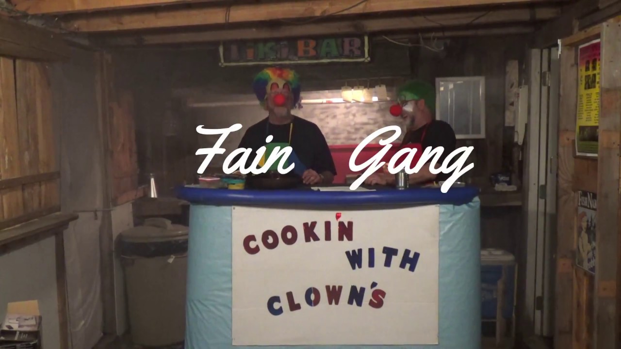 COOKIN WITH CLOWNS - YouTube
