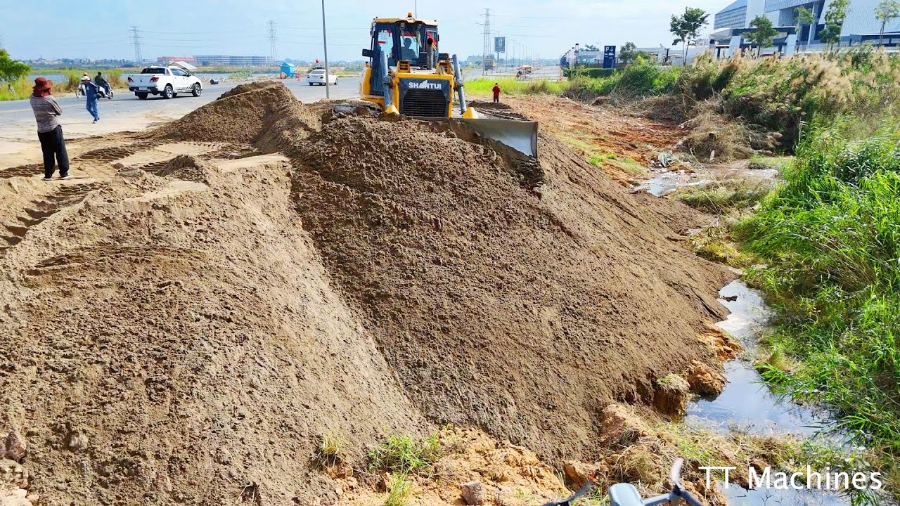 WOW !! Biggest Project Filling Land Up Processing Using Sand By Heavy ...