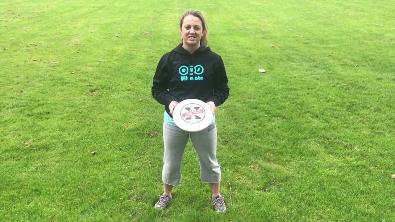 How to Throw an Ultimate Disc - YouTube