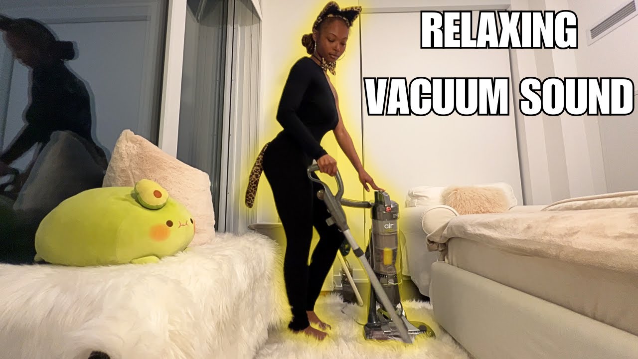 Relaxing Vacuum Cleaner Sound in a Halloween Costume 🐈🖤 - YouTube