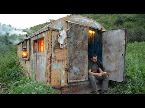 Into the Wild Shelter Build | Fixing an Abandoned Trailer for Survival