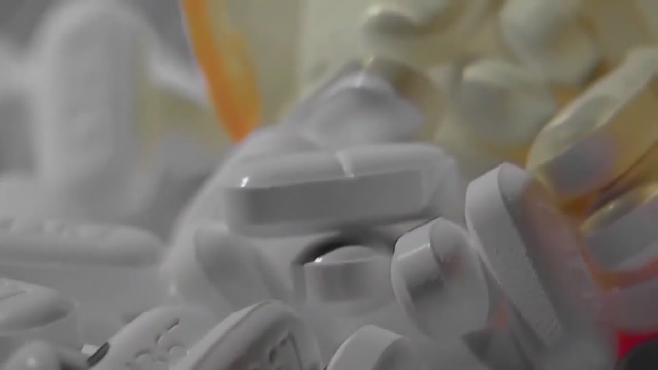 Colorado considers caps on drug prices - YouTube