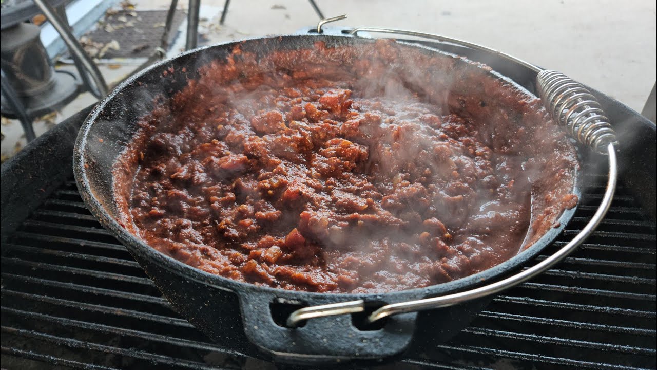 Weber Kettle Chili Recipe - YouTube