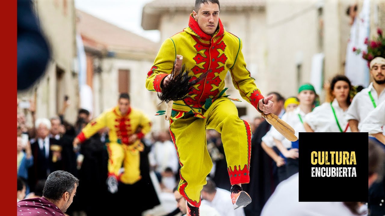 El salto del Colacho (terror o simple tradición popular) - YouTube