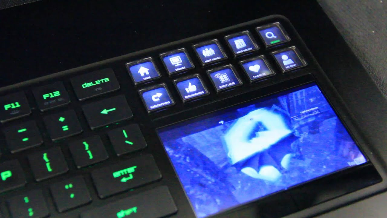 Batman: Arkham City on the Razer Blade - YouTube