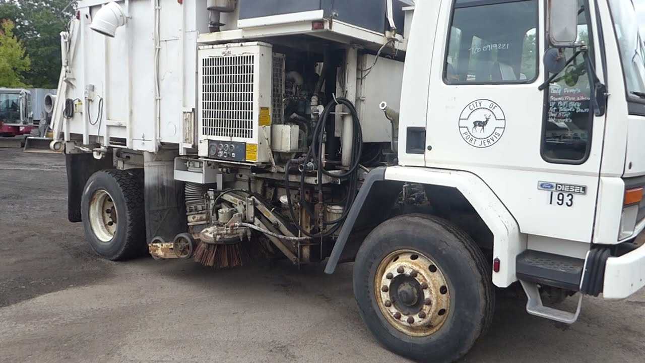 1993 Ford Cargo 7000 Street Sweeper - TRO 0919221 - YouTube