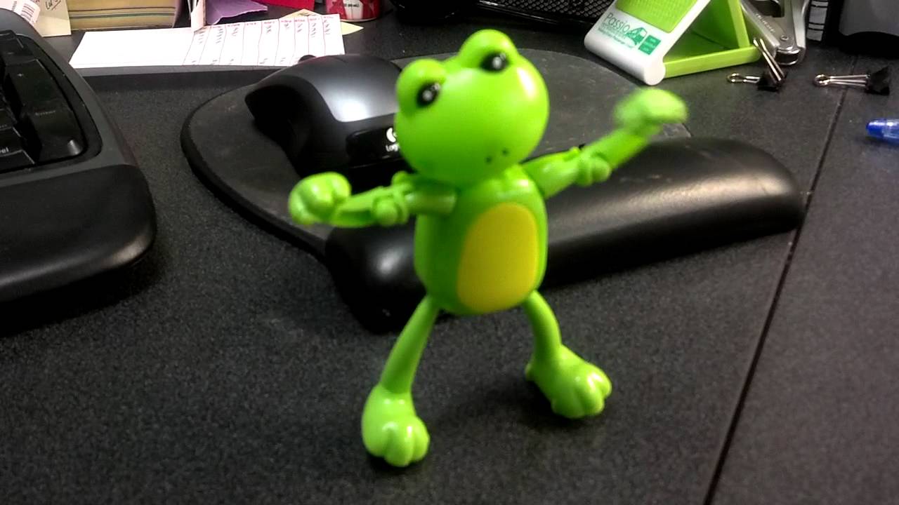 Dancing wind up frog - YouTube