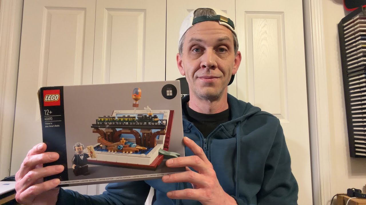 🧱 A special bookish Lego set! - YouTube
