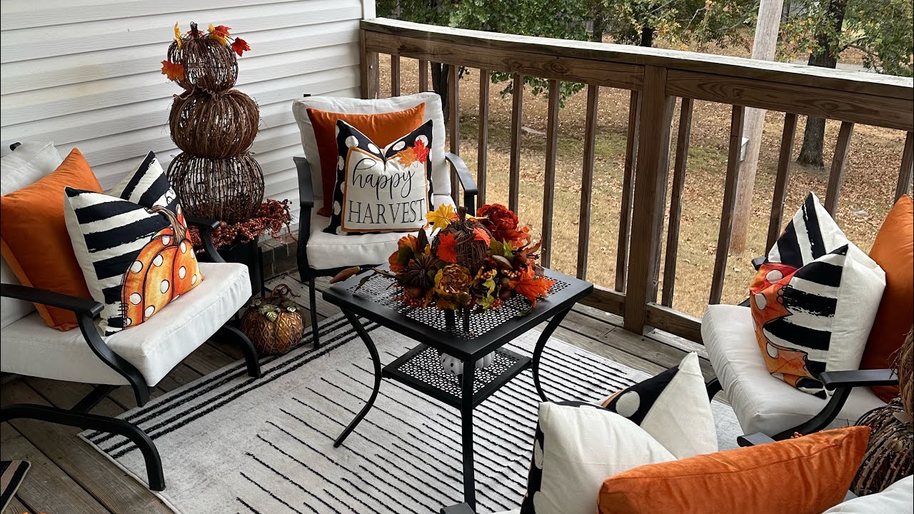COZY FALL OASIS/DECORATE WITH ME/OUTDOOR FALL DECOR #falldecor # ...