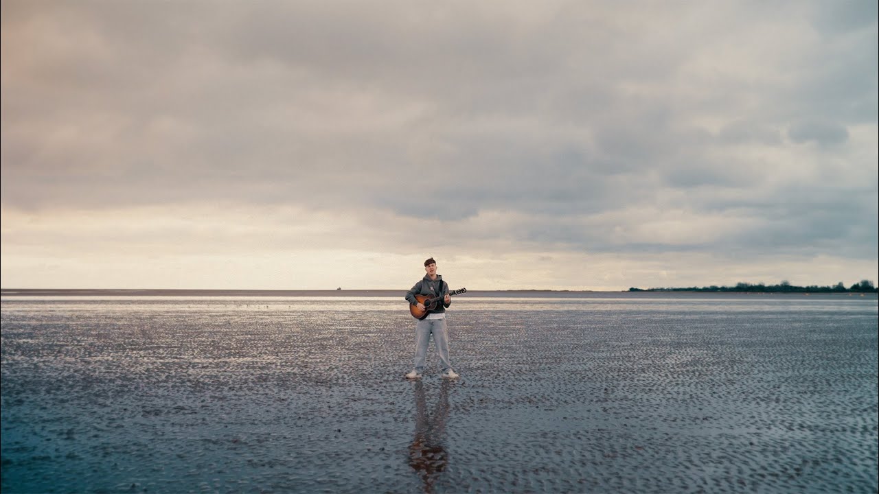 Freddie Halkon - Shoulders Of The World (Official Video) - YouTube