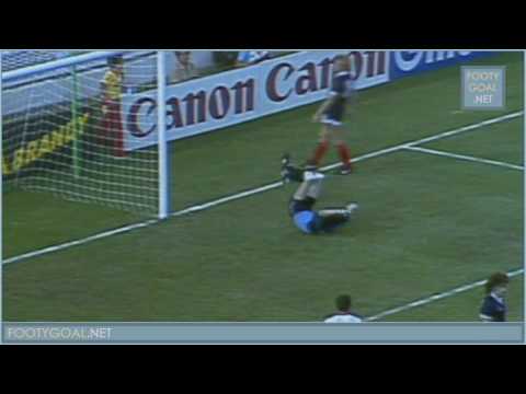 02 1982 06 22 wc soviet union scotland 2 2 rinat dasaev - YouTube