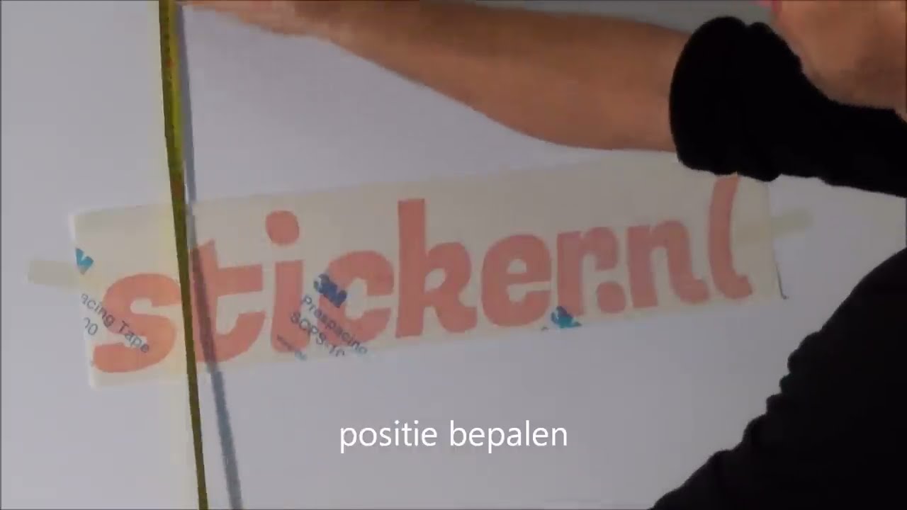 Instructiefilm stickers met snijteksten (plakletters) plakken - YouTube