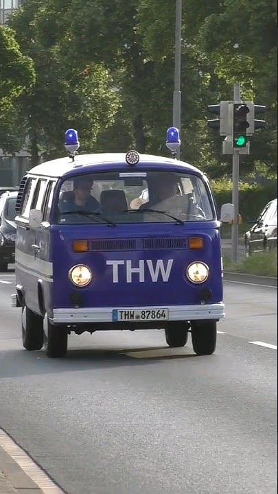 Oldie im #Einsatz #THW #Minden im Einsatz GKW und MTW des THW OV Minden auf alarmfahrt # ...