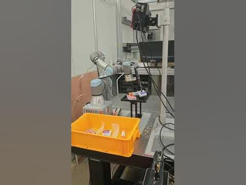 Deep Learning 3D Vision Piece Picking - YouTube