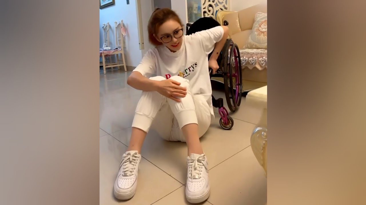 Paraplegic Girl Trying Wheelchair Transfers | Paralyzed | Spinal Cord ...
