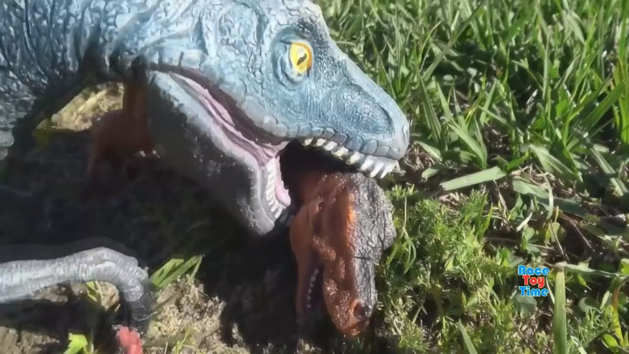 Dino Attack! Predator vs Prey! Dinosaurs Video For Kids - YouTube