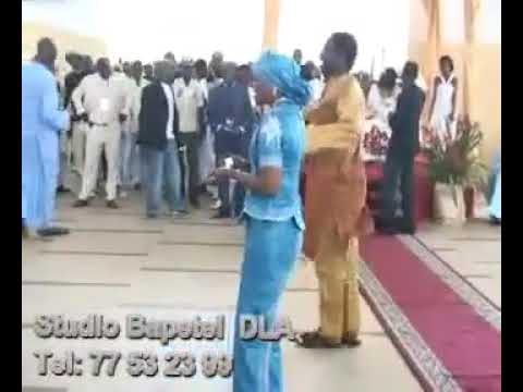 KALLI ALI NUHU YANDA YAKE TIKAR RAWA ALOKUTAN BAYA