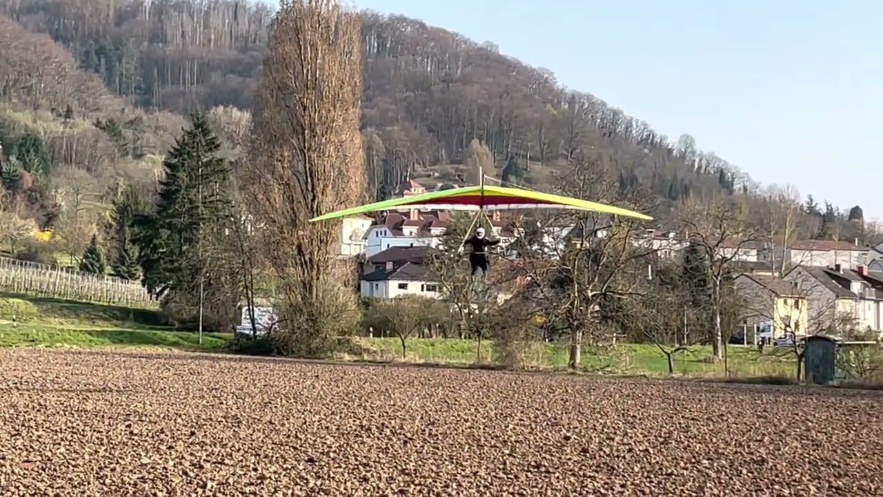 Grumpy pilot landing his Bautek Zephir CX - YouTube