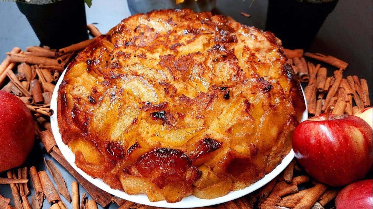 🍎 Skillet Apple Cake 🥧 Easy & Delicious One-Pan Dessert! - YouTube