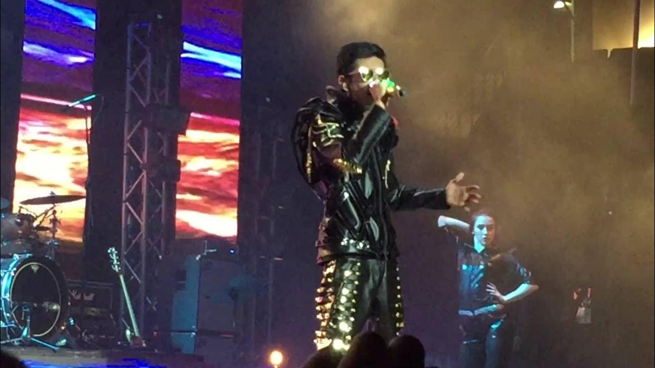 Rum - Hola Amigo Live From Dubai | Anirudh Ravichander - YouTube