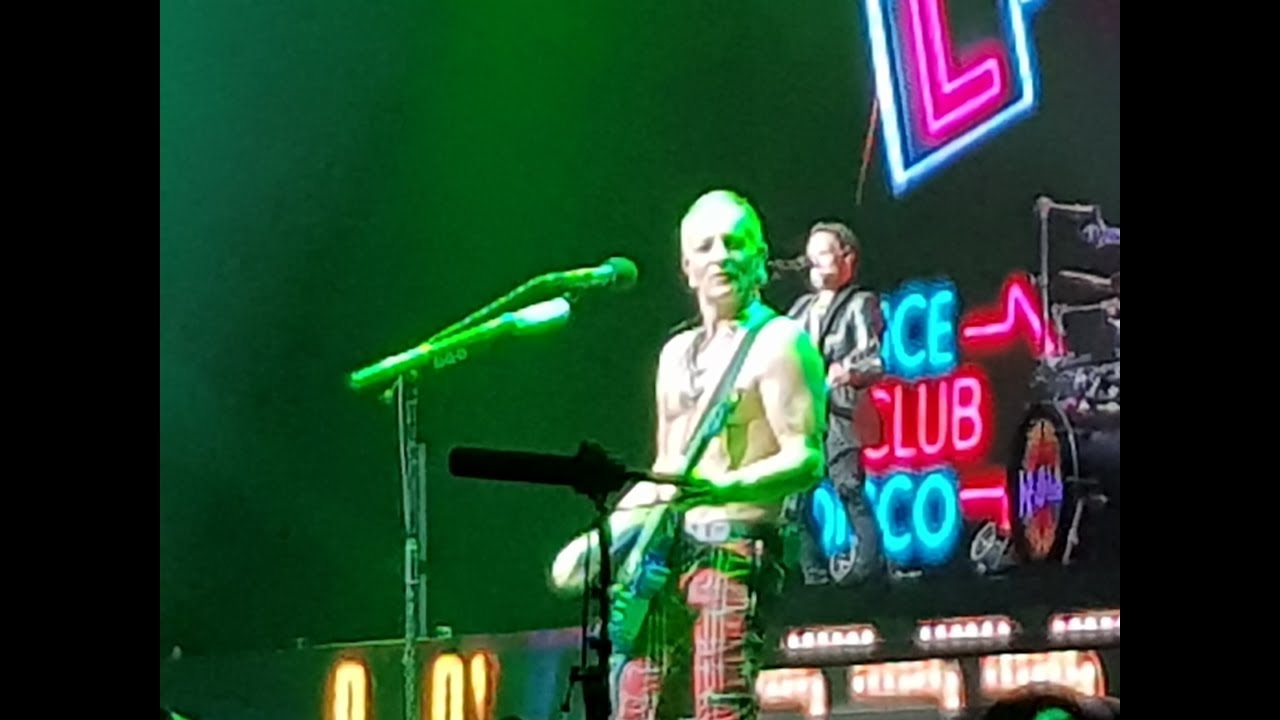 Def leppard let's get rocked 2018 Glasgow - YouTube