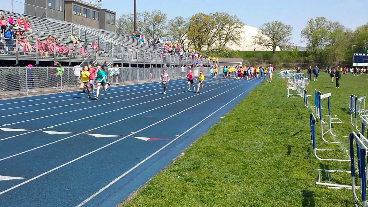 Danielle's 50m dash - YouTube