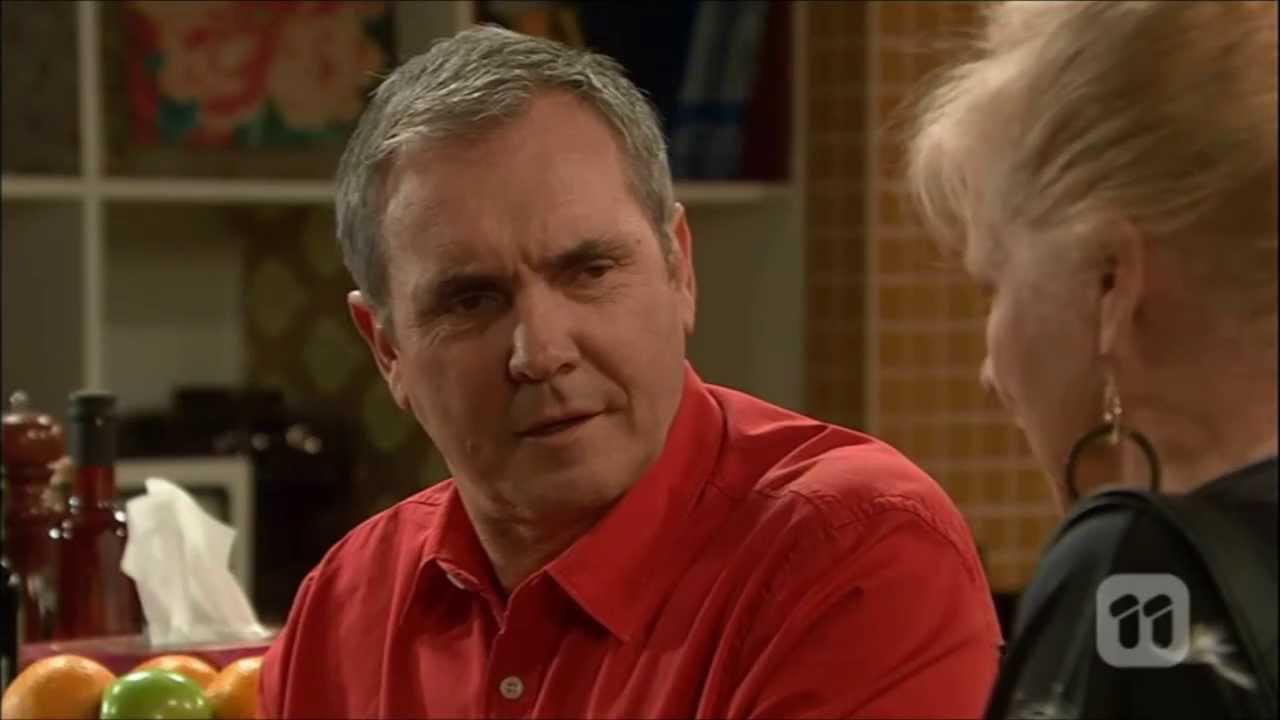 [Neighbours] Karl & Susan 6801 Scene - YouTube