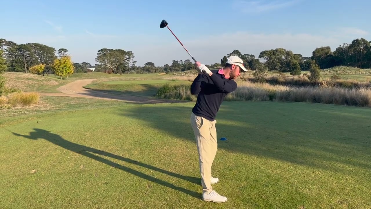 How to play the 14th hole at Ballarat GC with Daniel Defelice - YouTube