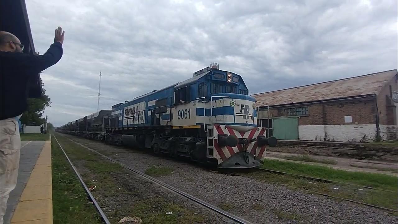 EMD GT22CW 9061 (9018) con formación pedrera ingresando a vía 2 de Monte - YouTube