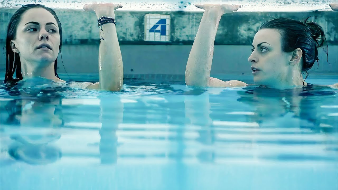 Sisters Try to Survive in an Indoor Pool After Being Trapped - YouTube