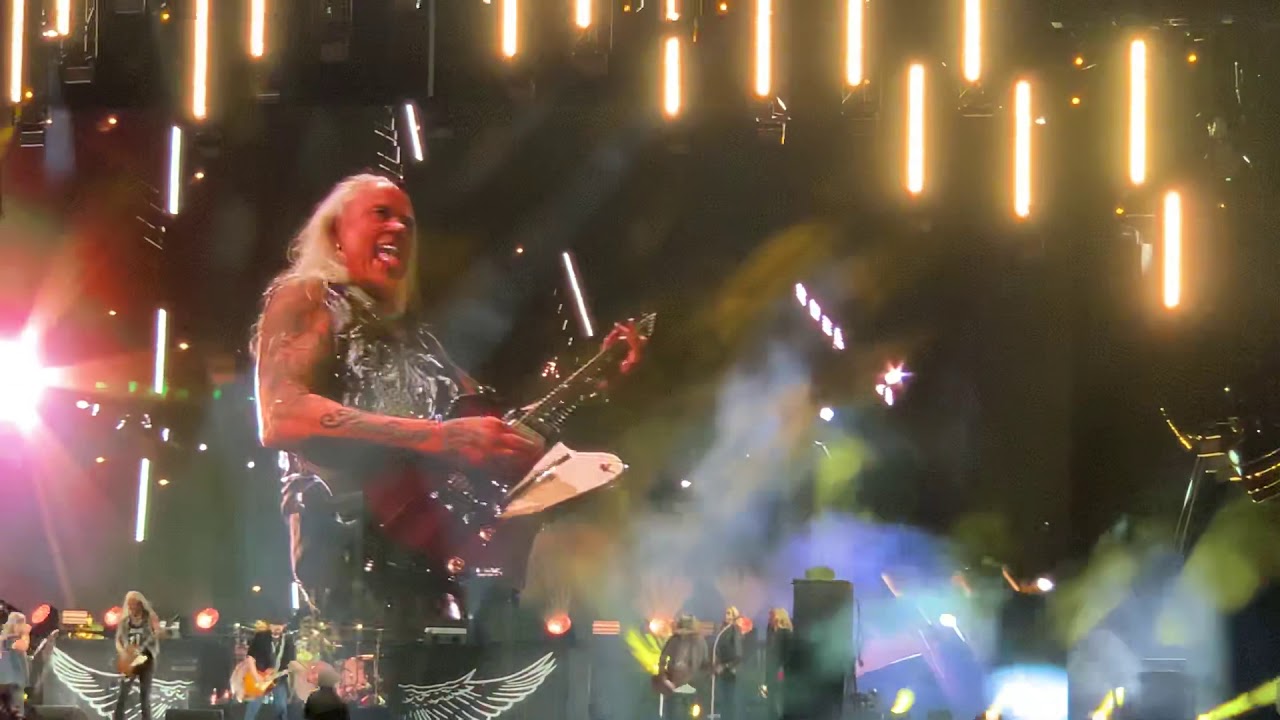 07-06-19 Fest07-06-19 FEQ - Lynyrd Skynyrd - Simple Man - Live - YouTube