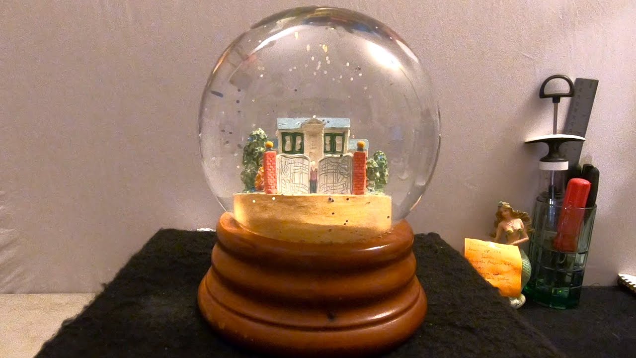 Ep. 195 - Elvis Presley's Graceland Snow Globe Repair - Solid wood base ...