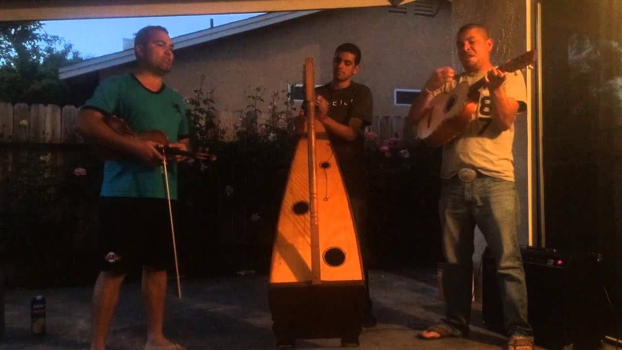 Corrido de Félix Cornejo- El Perico y su Banda Razilla Chiquilla - YouTube