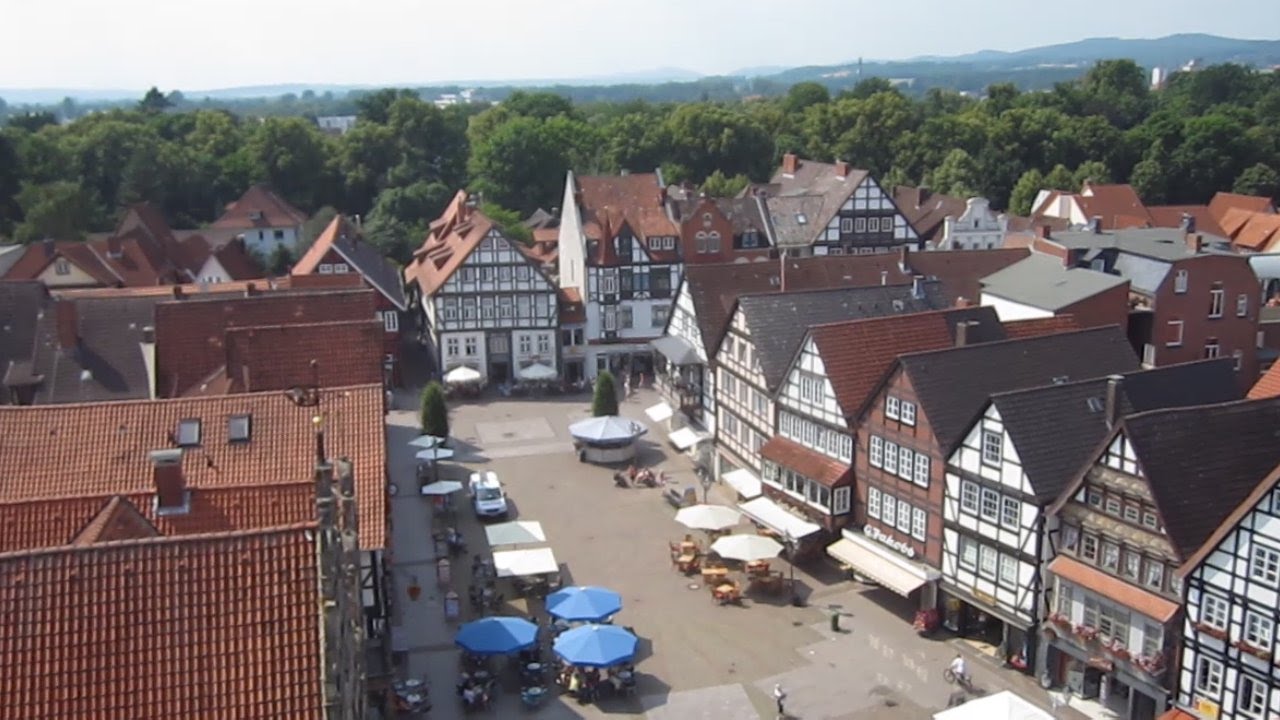 Spaziergang durch die Stadt Rinteln im Weserbergland - YouTube