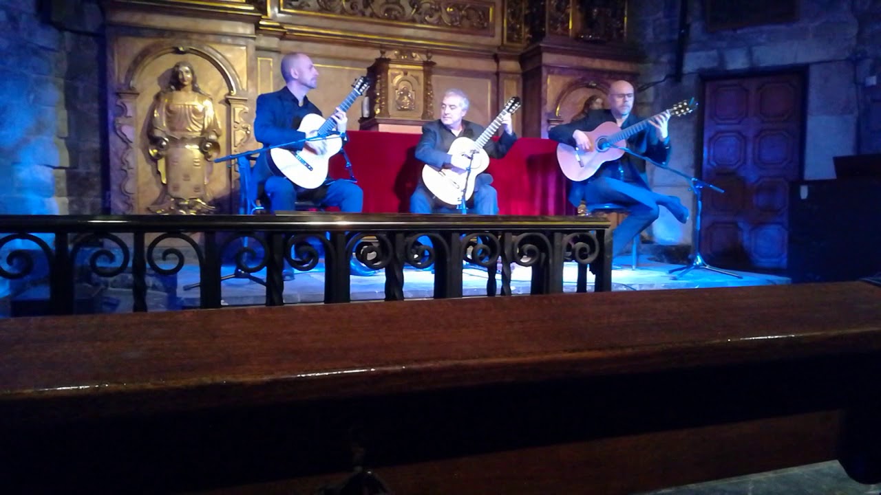 The Barcelona Guitar Trio - YouTube