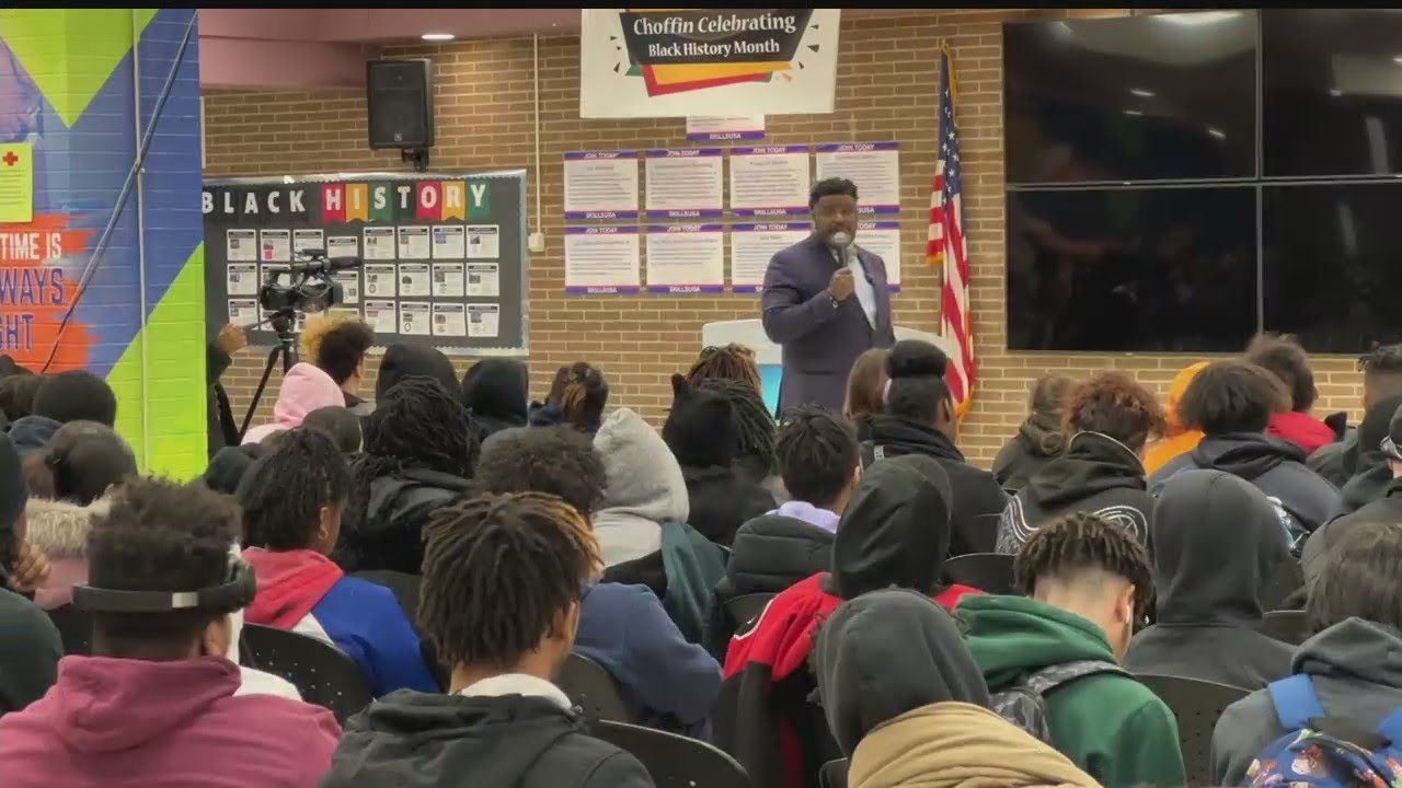 Youngstown mayor speaks to students for Black History Month program ...