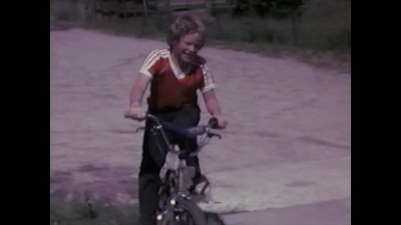 1982 Easter - YouTube