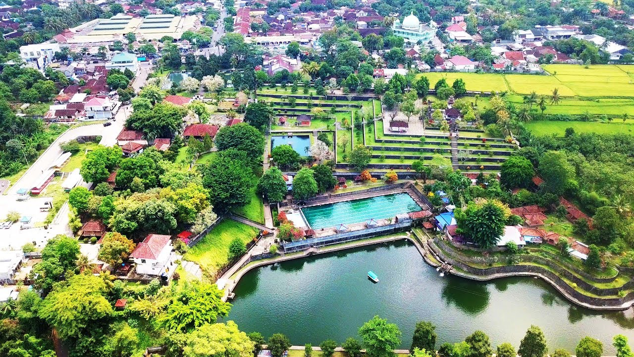 Beautiful Narmada Park Lombok in 4K by dji Mavic Pro - YouTube