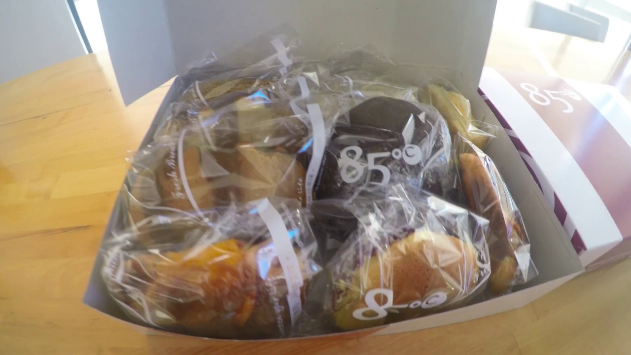 85 degrees bakery in San Diego - YouTube