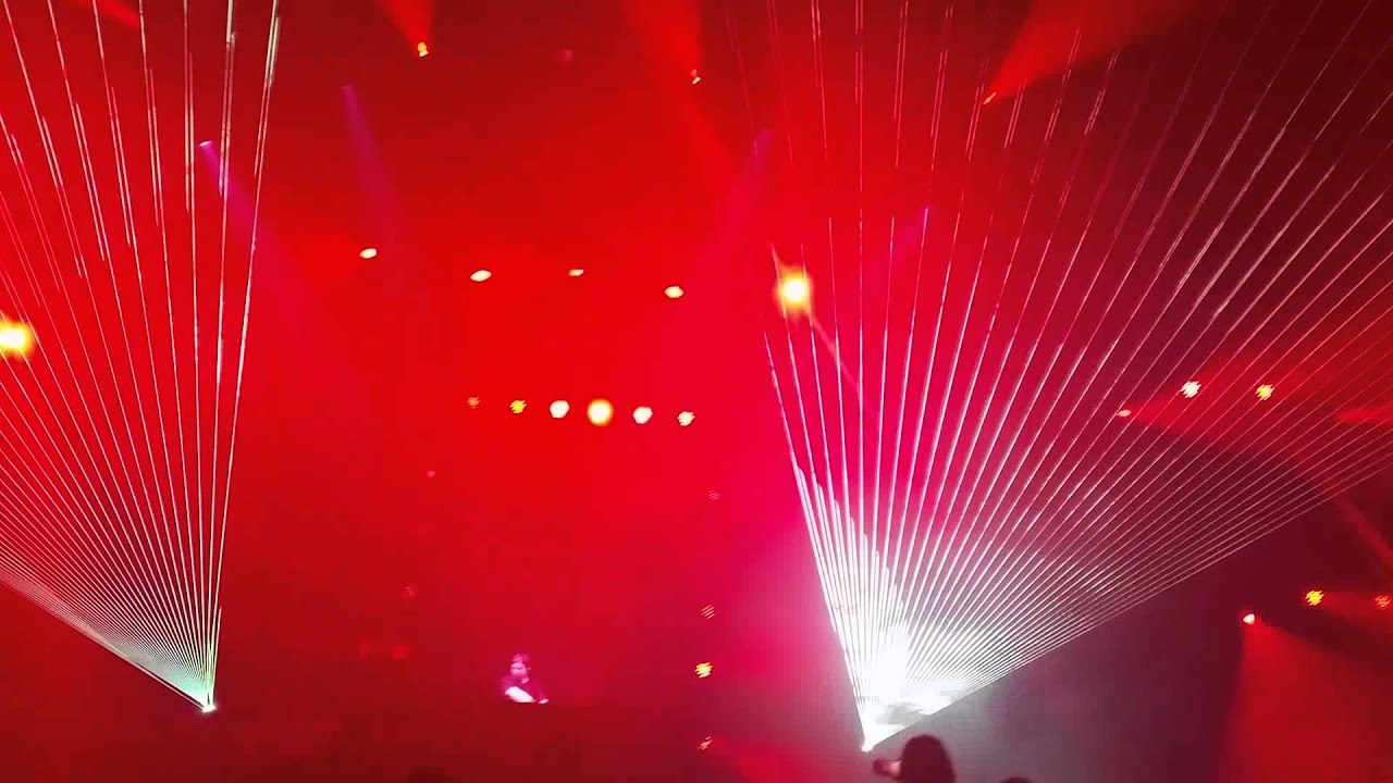 Hardwell chicago 2014 halloween encore - YouTube