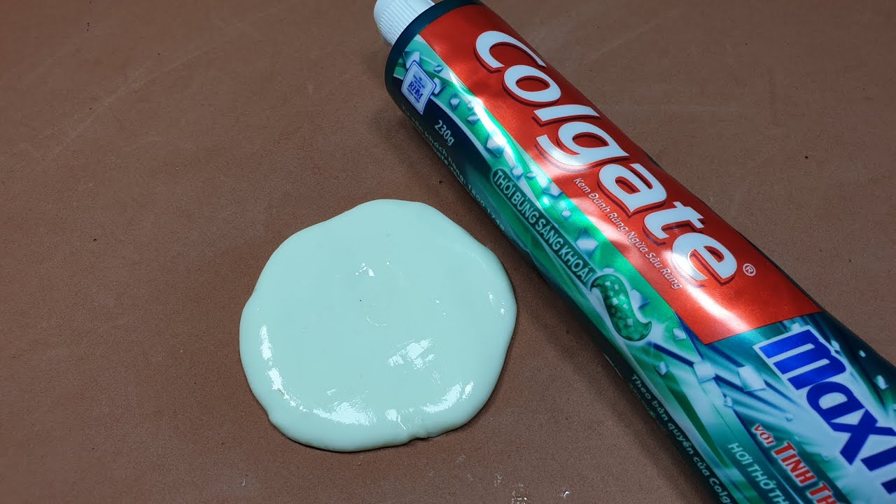 Make slime just white glue and toothpaste - YouTube