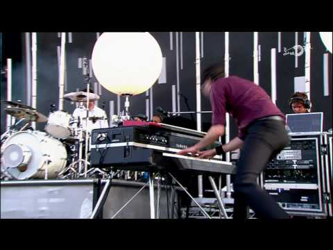 Keane - Somewhere Only We Know, Is It Any Wonder (Isle of Wight Festival 2007) High Definition