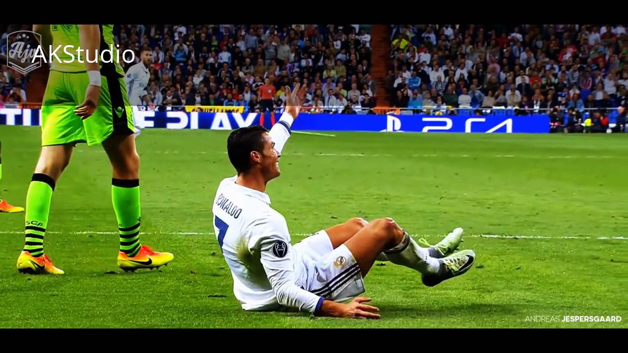 Cristiano Ronaldo Skills and Tricks - YouTube