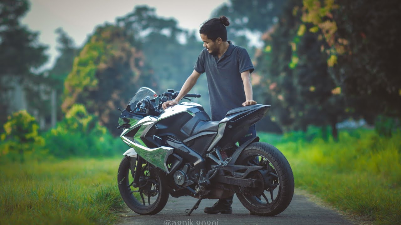 Ultimate Wrapping On Pulsar RS200 | Silver Chrome - YouTube