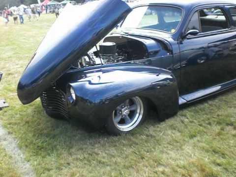 Highboy & 40 Chev Coupe at Long Beach Rod Run 2009 - YouTube