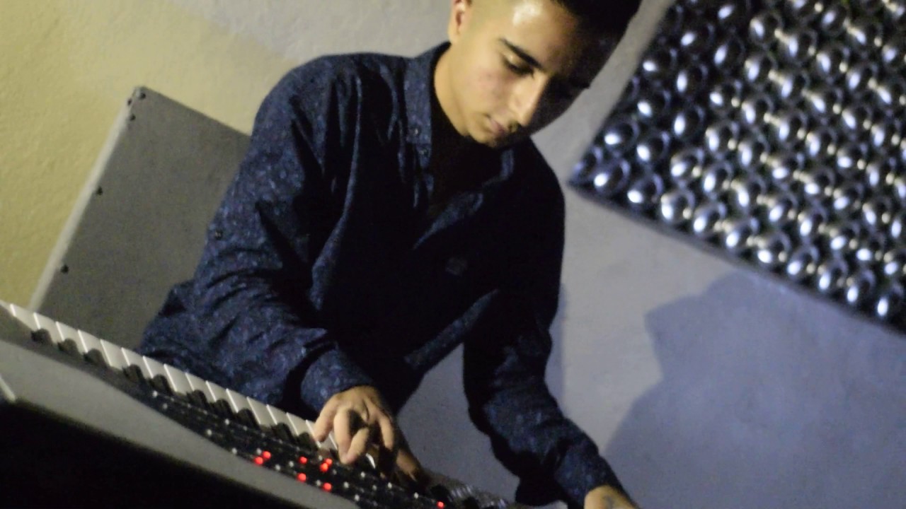 Korg pa800 Styles + Sounds - YouTube