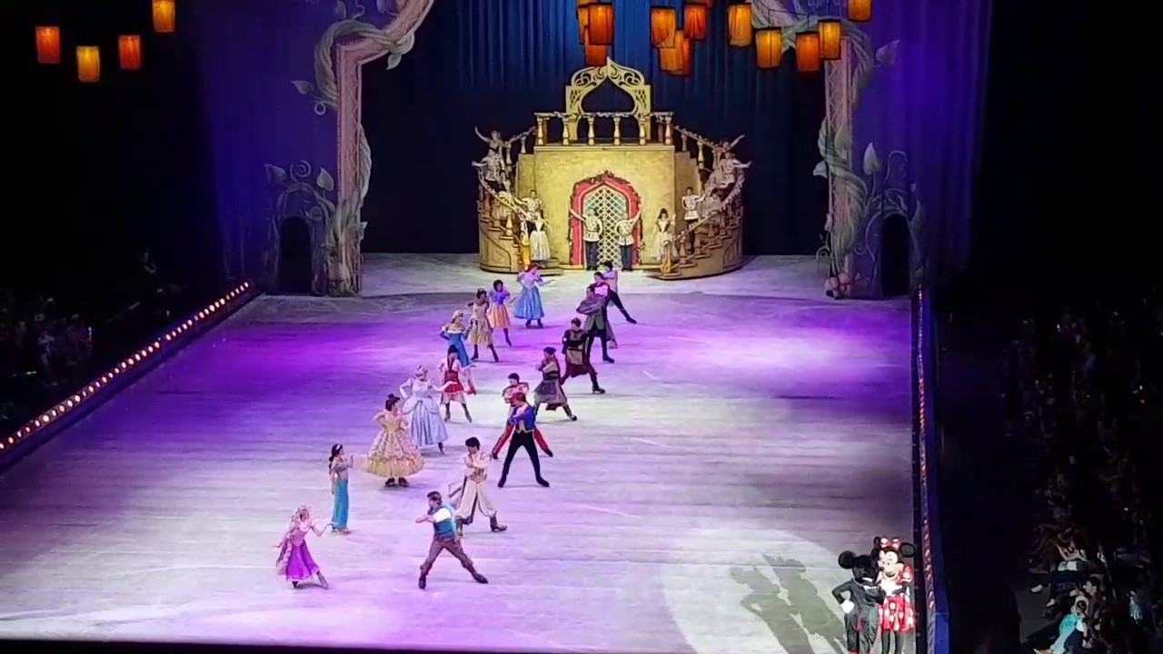 Disney on ice 2017 princesses - YouTube