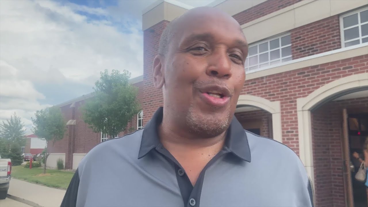 WCCO's Mike Max Catches Up With Percy Wade - YouTube